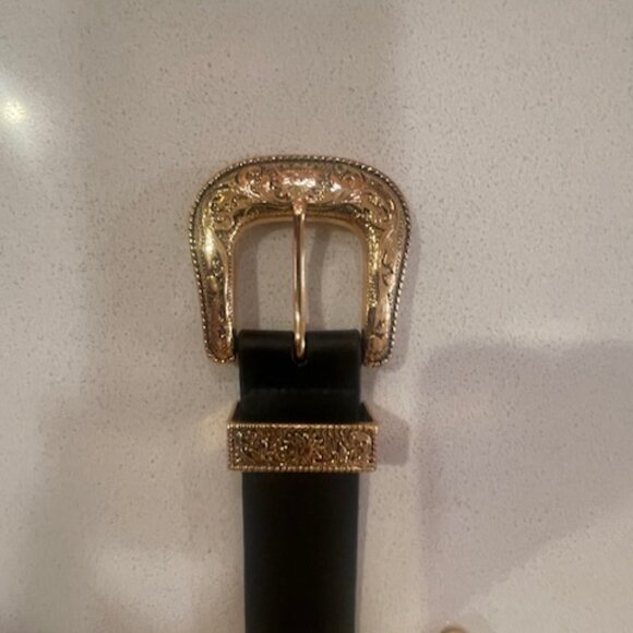 B-Low the Belt | Accessories | Blow The Belt 5 Bri Bri Small Bright ...